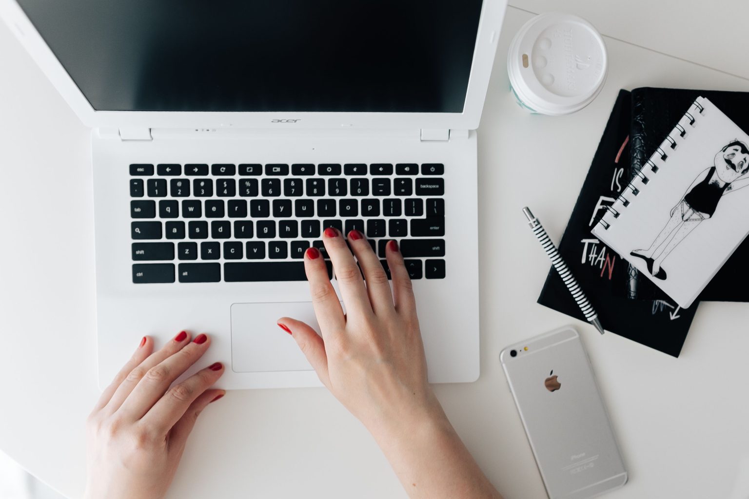 30 Useful Journal Prompts for Career Change